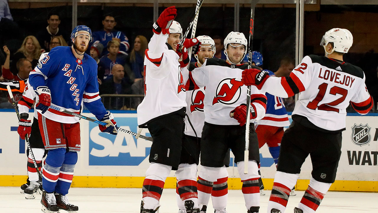 Stafford, Kinkaid lead Devils to close win over Rangers