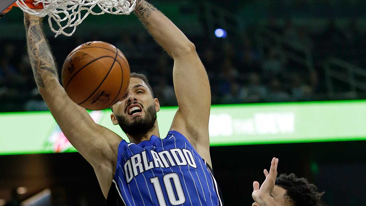 Efficient Fournier lifts Magic to surprising win vs. Spurs