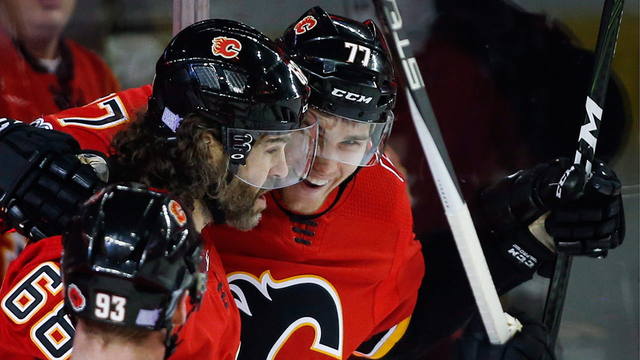Flames score five goals in third period to defeat Blues