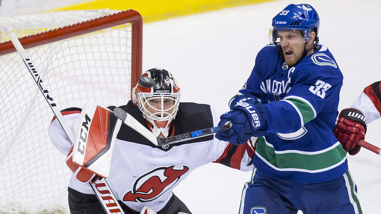 Devils, Schneider stifle Canucks’ best offensive efforts