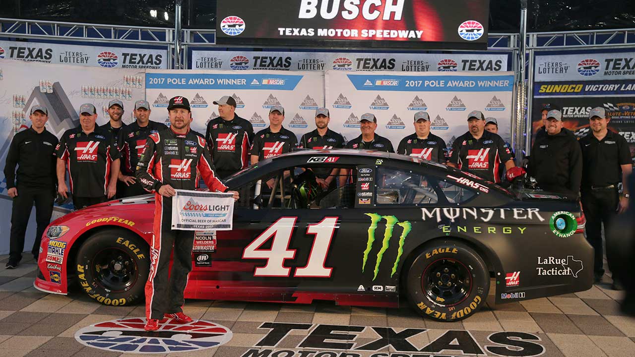 Busch earns pole at Texas as five drivers top 200-mph mark