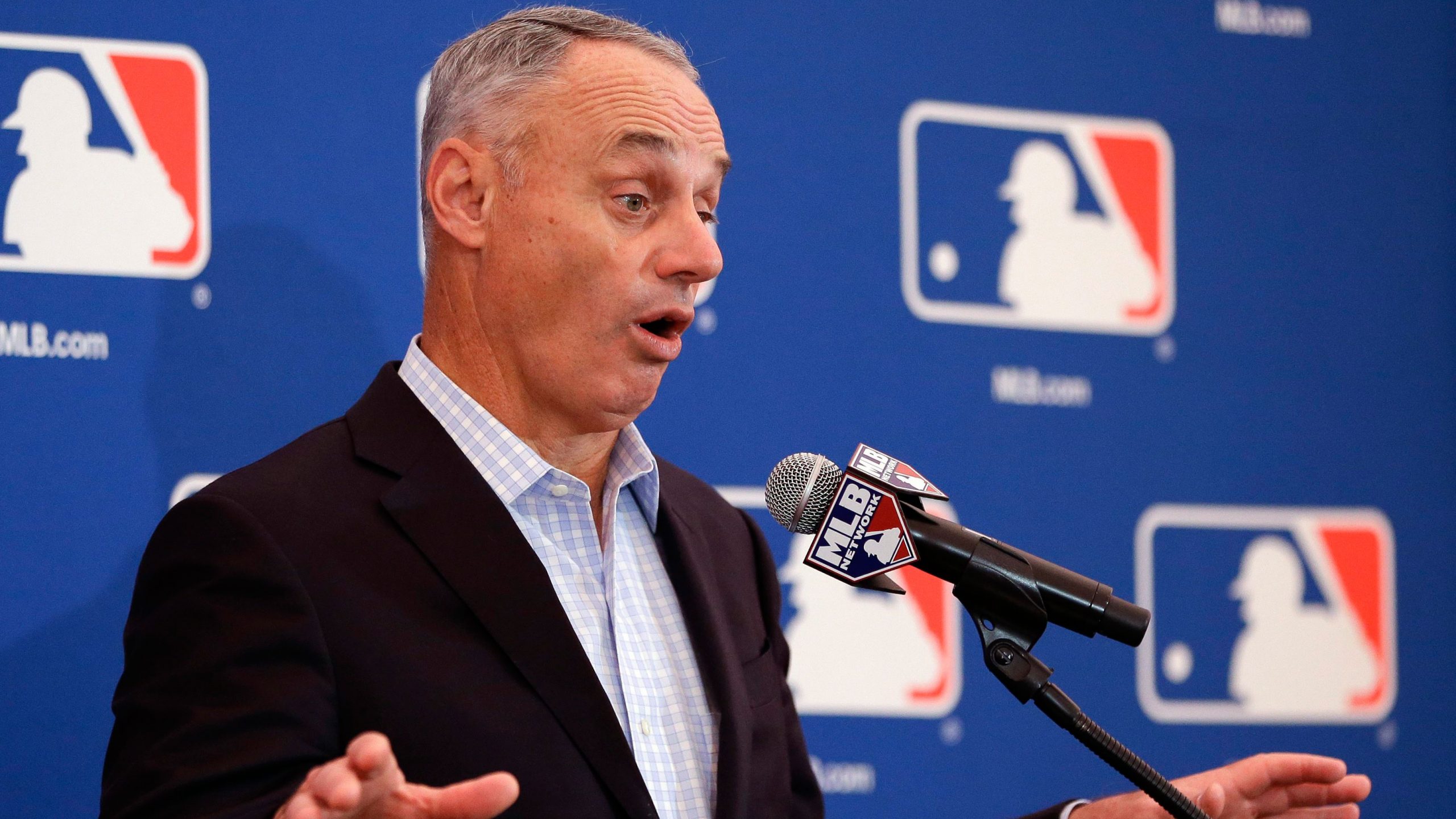 Manfred: MLB pace changes will happen with or without union