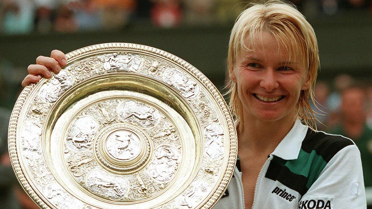Former Wimbledon champion Jana Novotna dies at 49