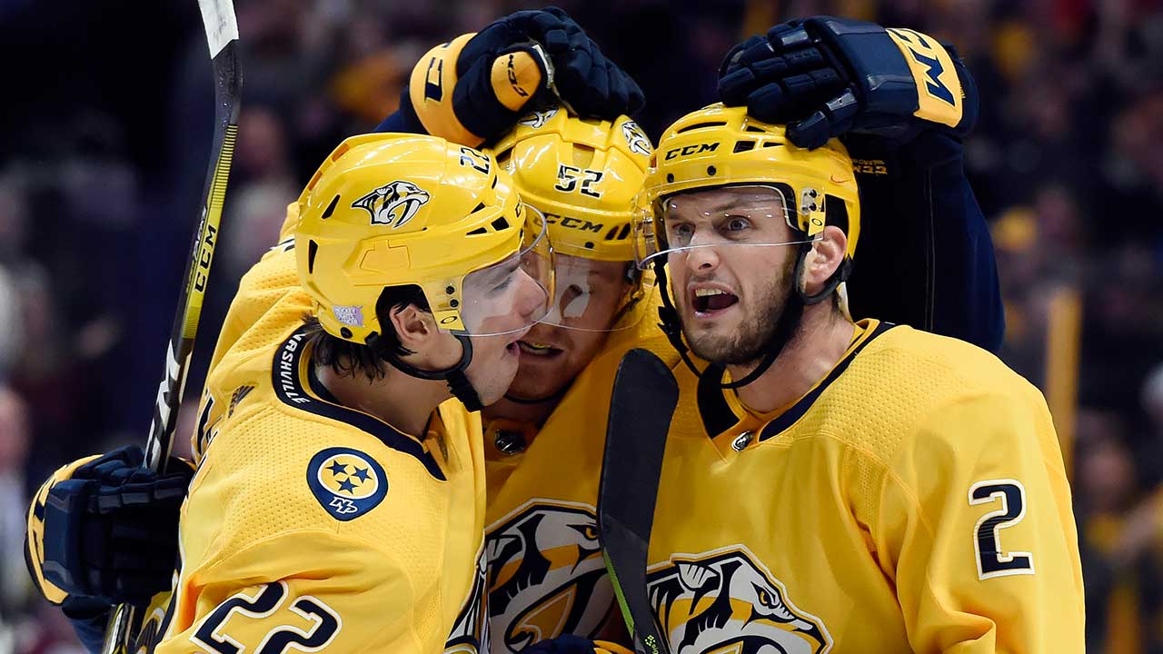 Craig Smith’s goal, assist leads Predators over Avalanche