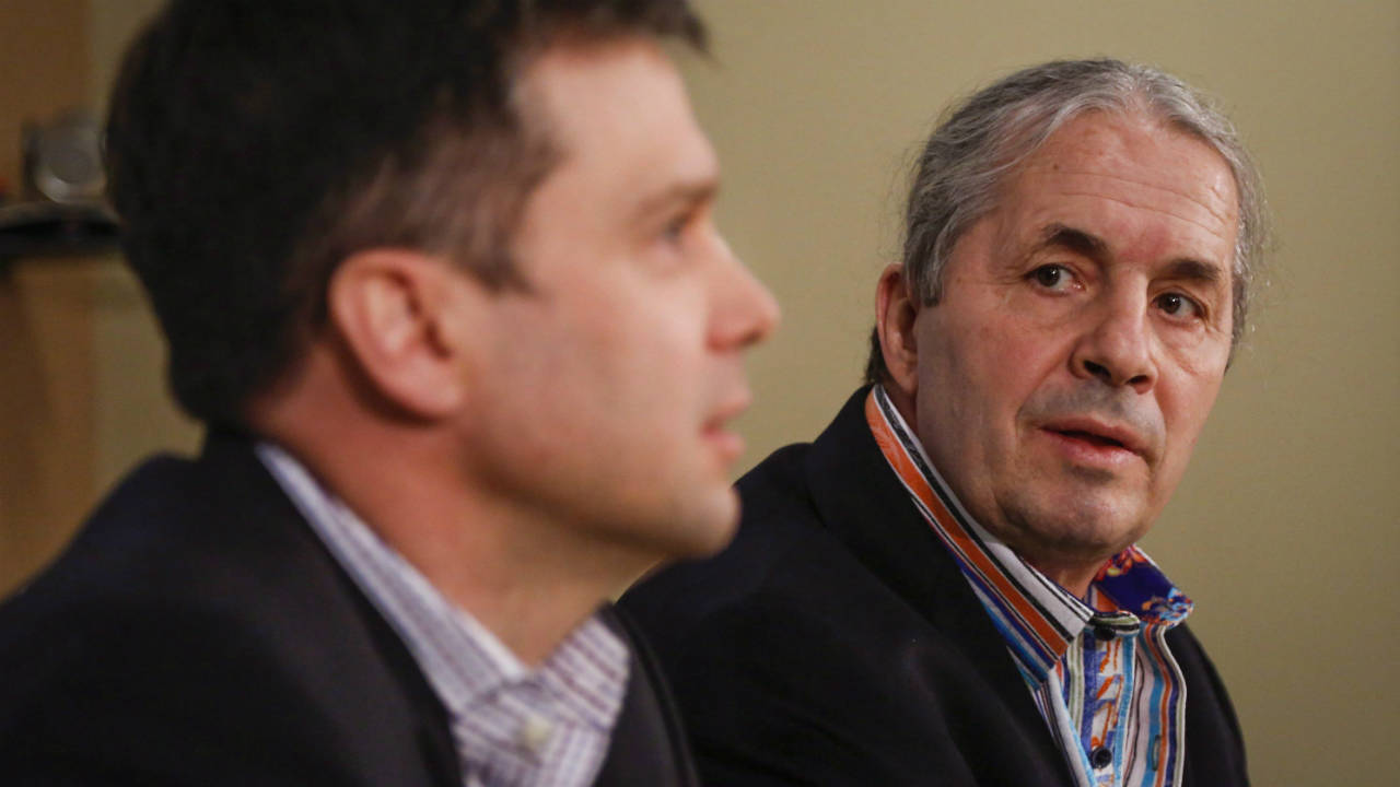 Bret Hart grappling with plastic surgeon over hand surgery