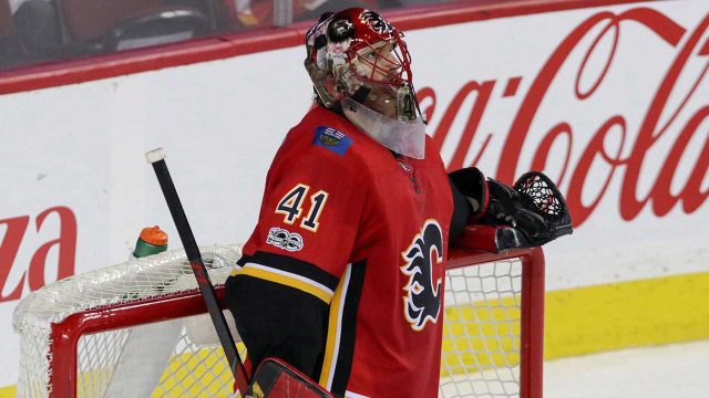 Flames goalie Mike Smith day-to-day with injury - Sportsnet.ca