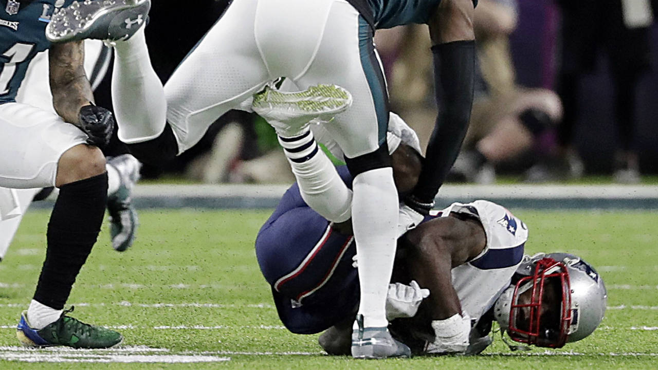 Patriots’ Brandin Cooks knocked out of Super Bowl by helmet-to-helmet hit