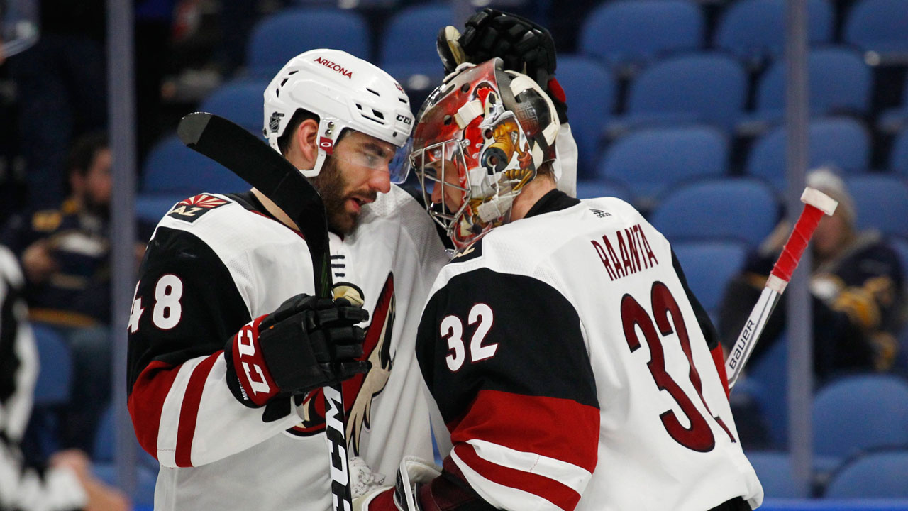 Keller sets up 2 goals in Coyotes’ win over Sabres