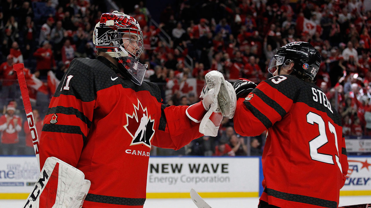 Q&A: Carter Hart on watching friend Sam Steel, turning pro