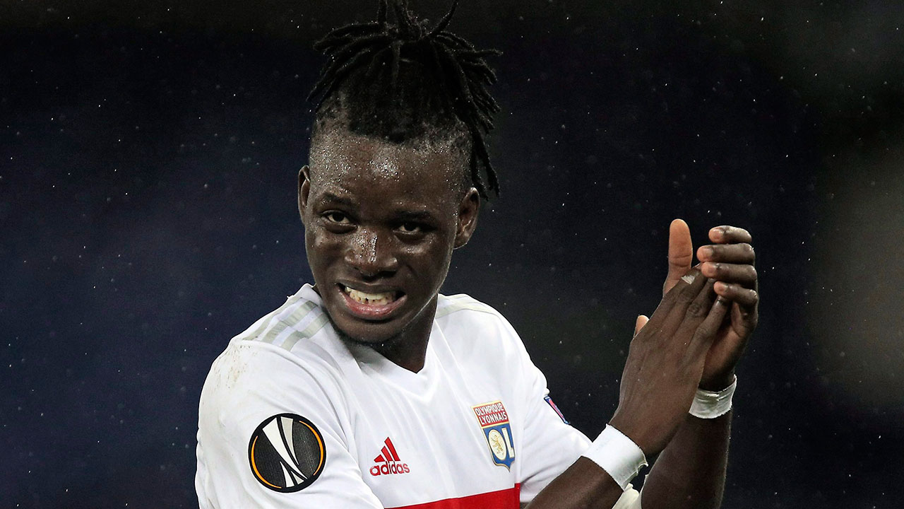 Lyon keeps upper hand in Champions League fight