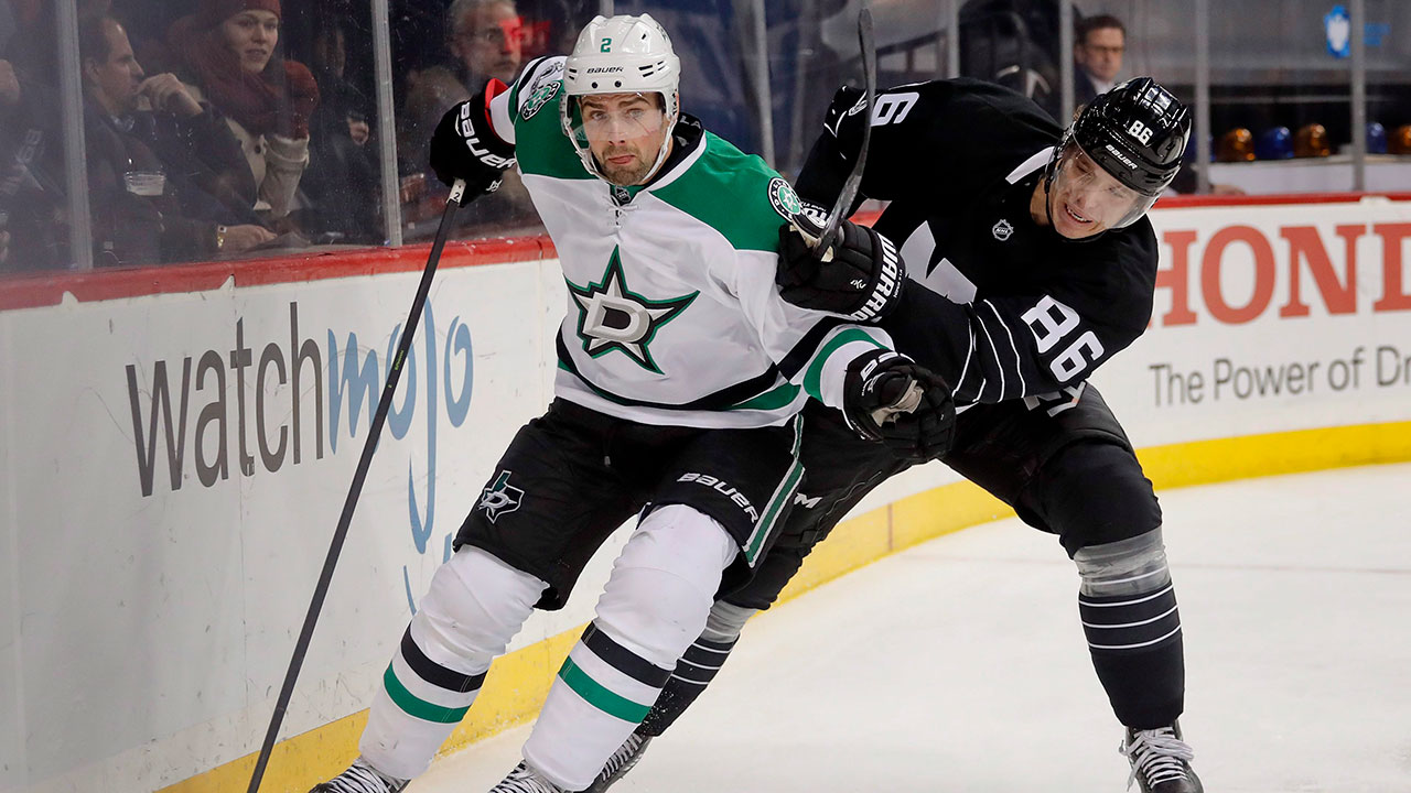 Predators sign defenceman Dan Hamhuis to 2-year deal