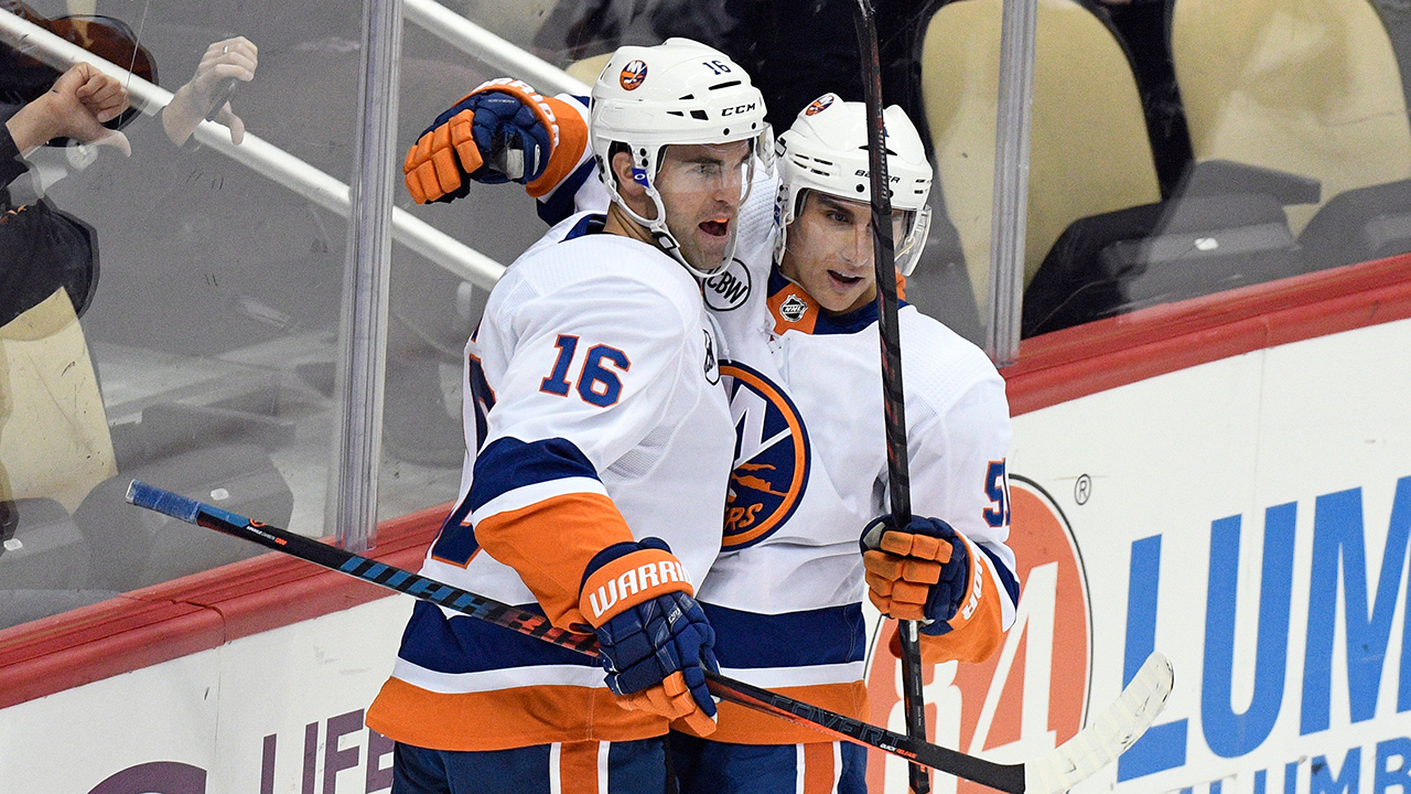 Jordan Eberle scores twice to lead Islanders past Penguins