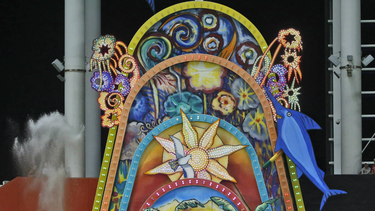 Report: Marlins moving colourful home run sculpture