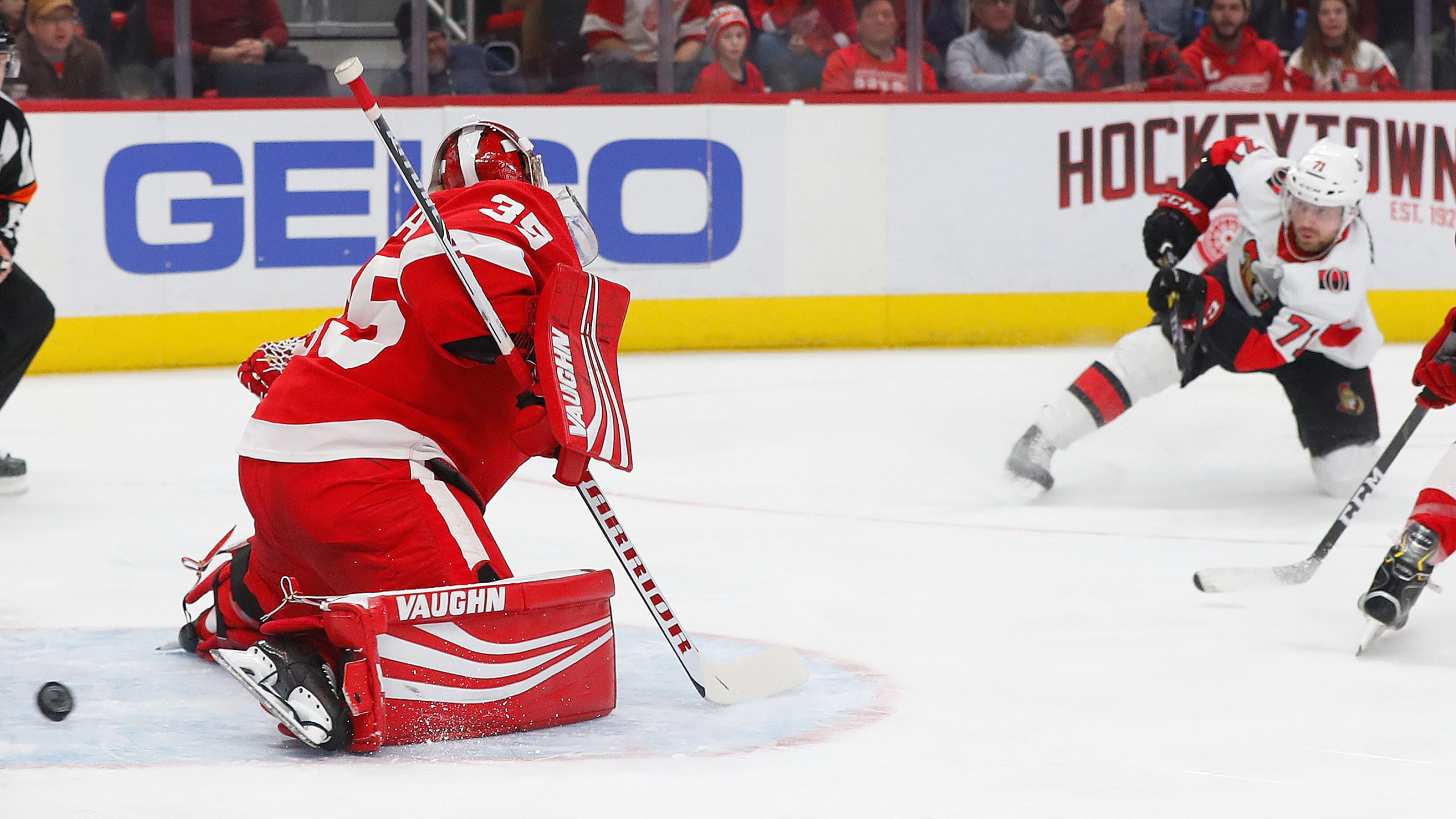 Chris Tierney scores 2 in Senators’ win over Red Wings