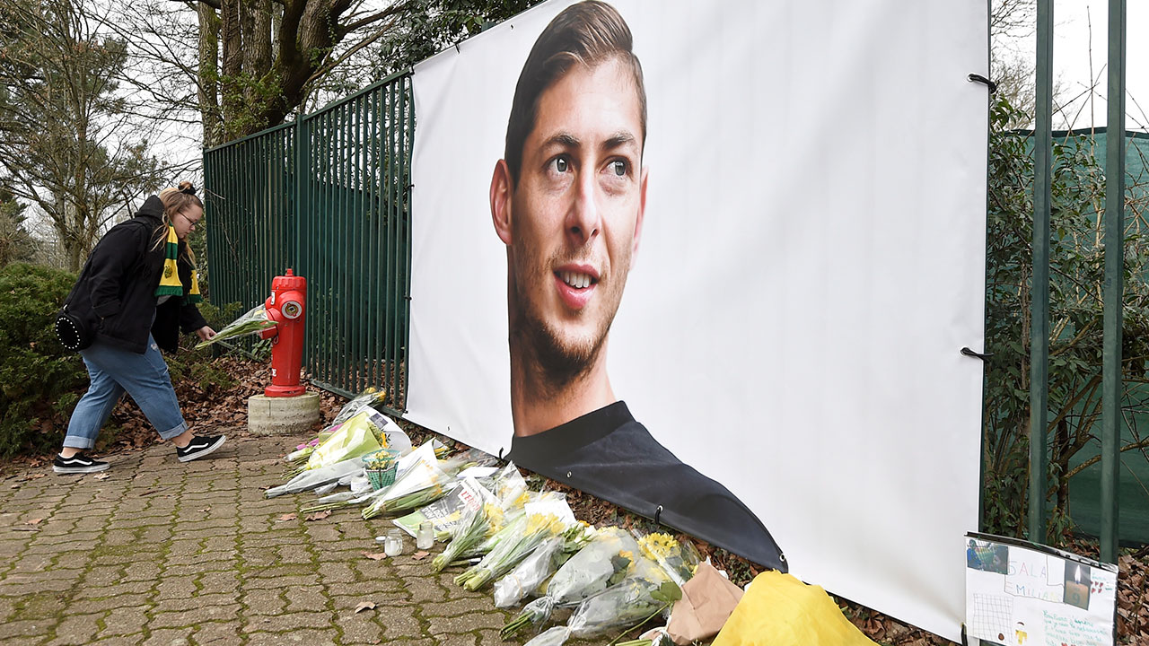 Nantes coach critical of missing soccer player search being called off