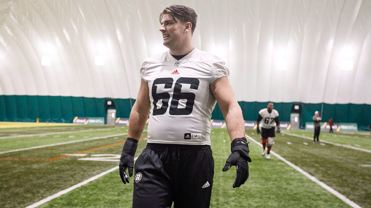 Redblacks sign Canadian lineman Nolan MacMillan to extension