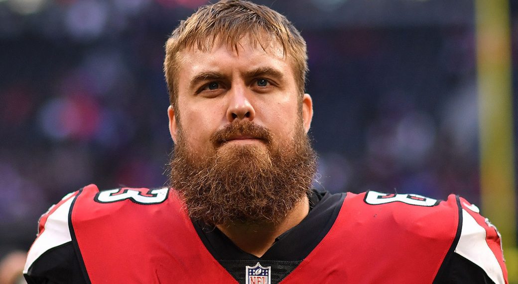 Falcons' Ben Garland wins Salute To Service Award - Sportsnet.ca