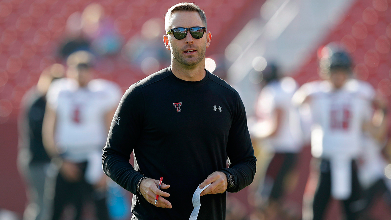 Kliff Kingsbury Commanders' OC Kliff Kingsbury On Newly Signed WR K.J.