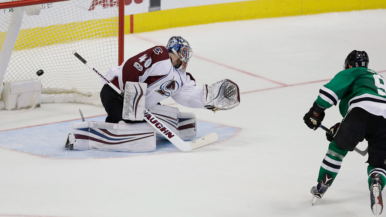 Goalie Jeremy Smith agrees to two-way contract with Islanders