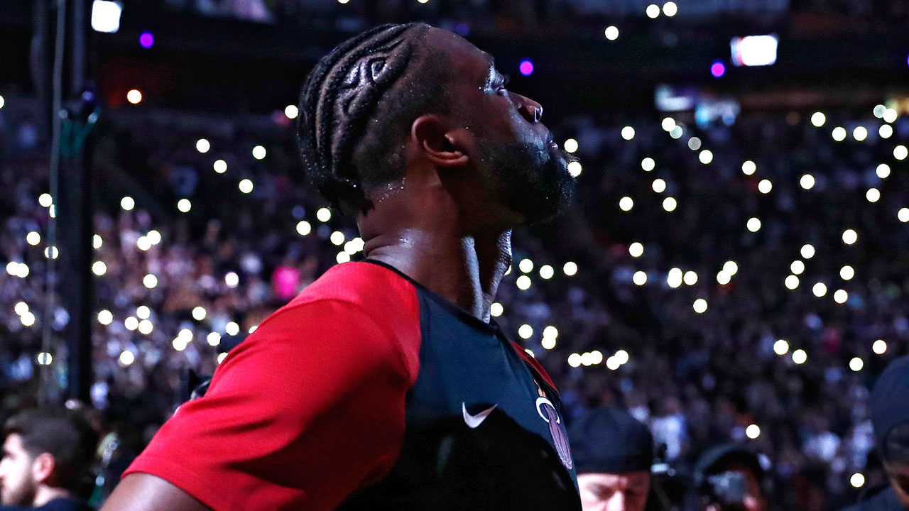 LeBron, Carmelo, Chris Paul courtside for Wade’s last game