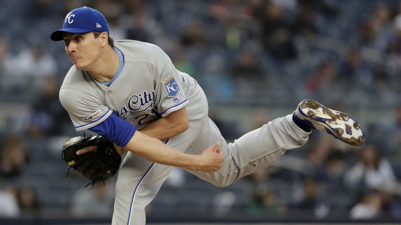 Homer Bailey finally wins consecutive starts as Royals beat Yankees