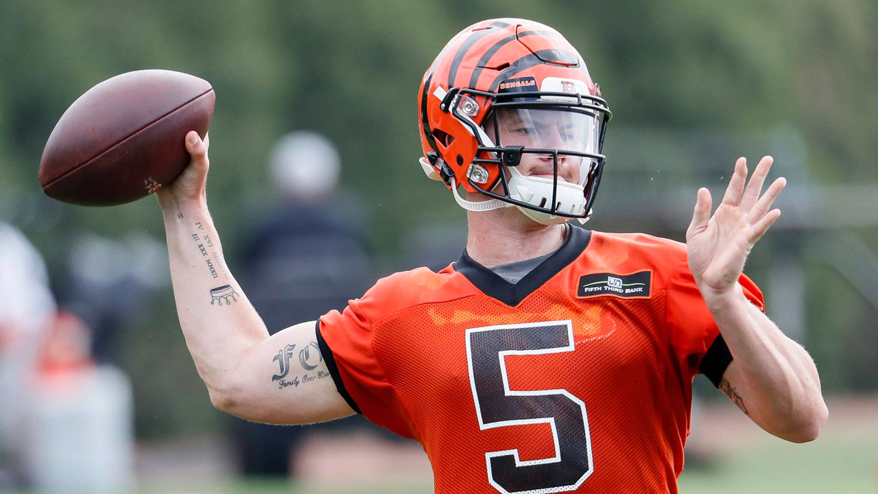 Titans add former AAF players Woodside, Towbridge