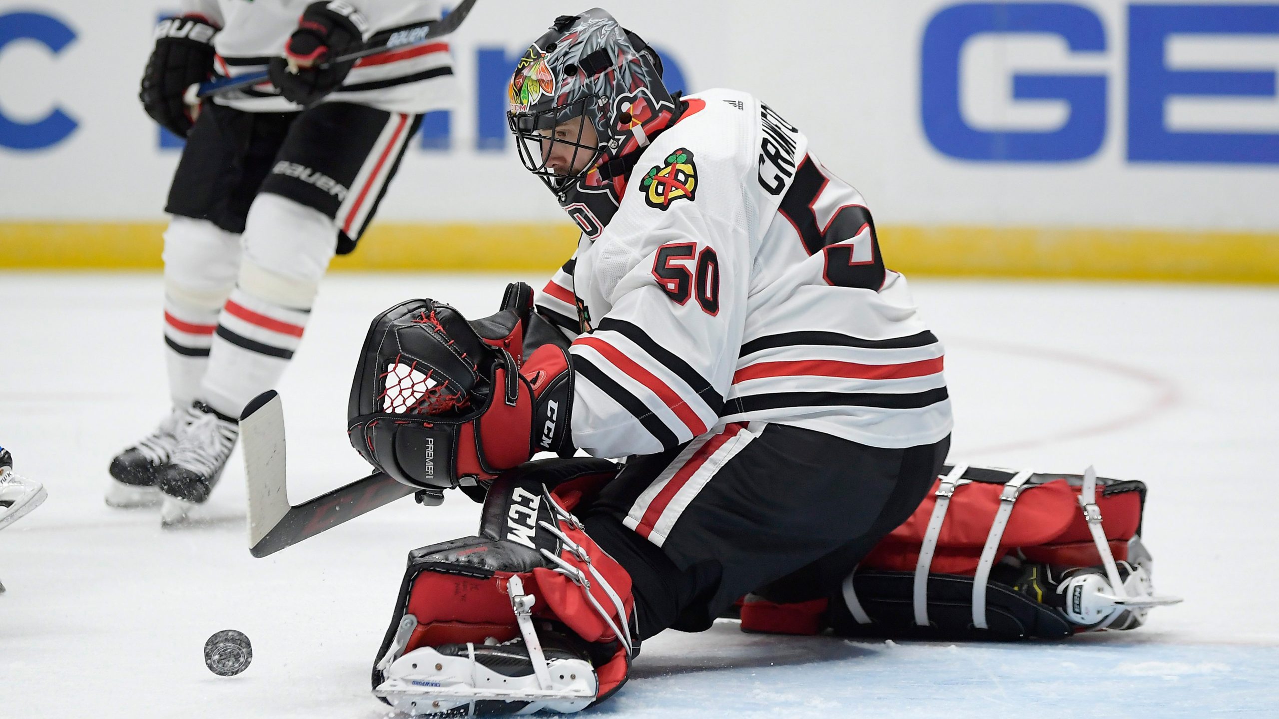 Blackhawks’ Crawford rejoins team for first practice ahead of NHL restart