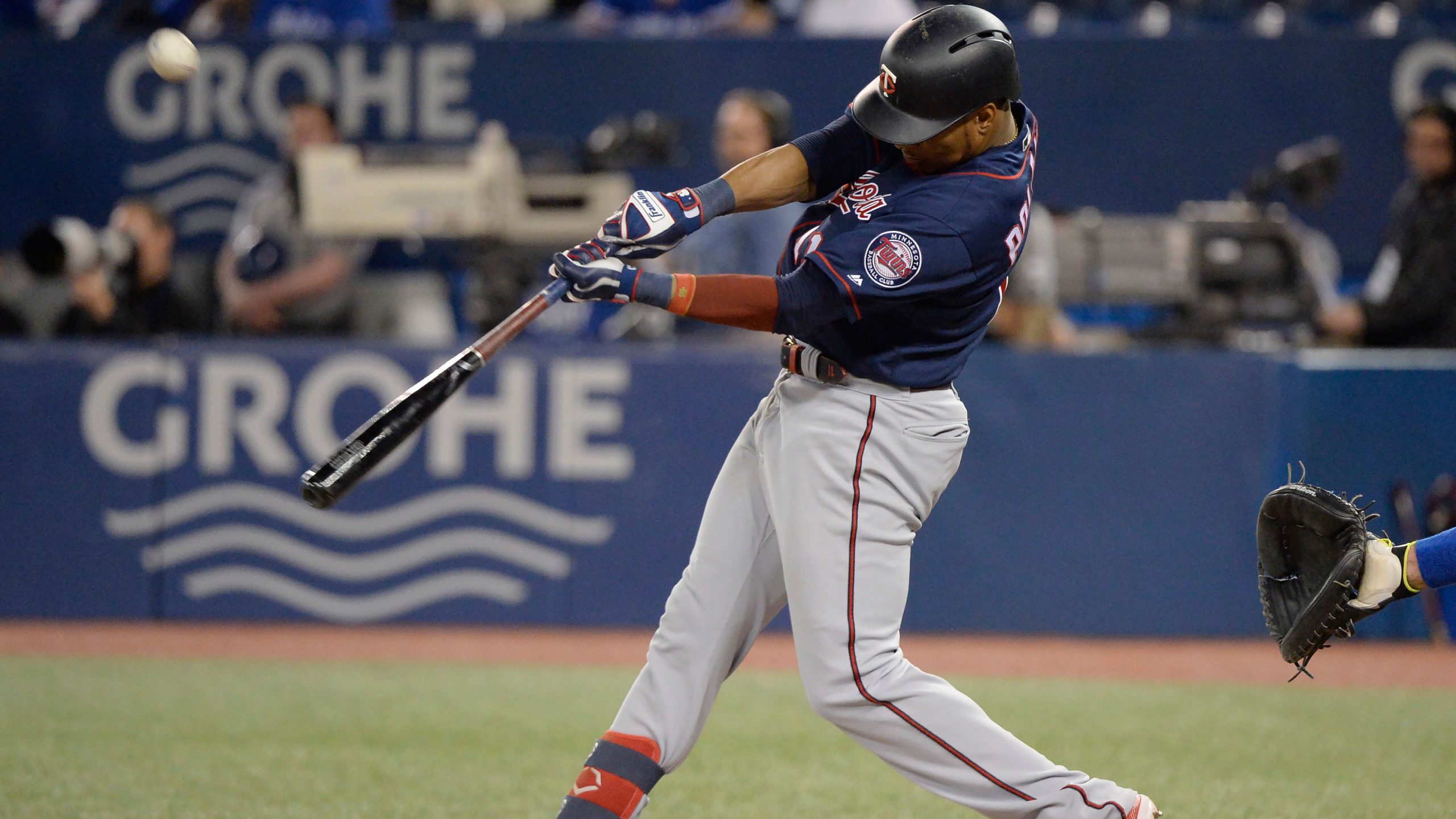 Polanco matches career high with 5 hits as Twins crush Blue Jays