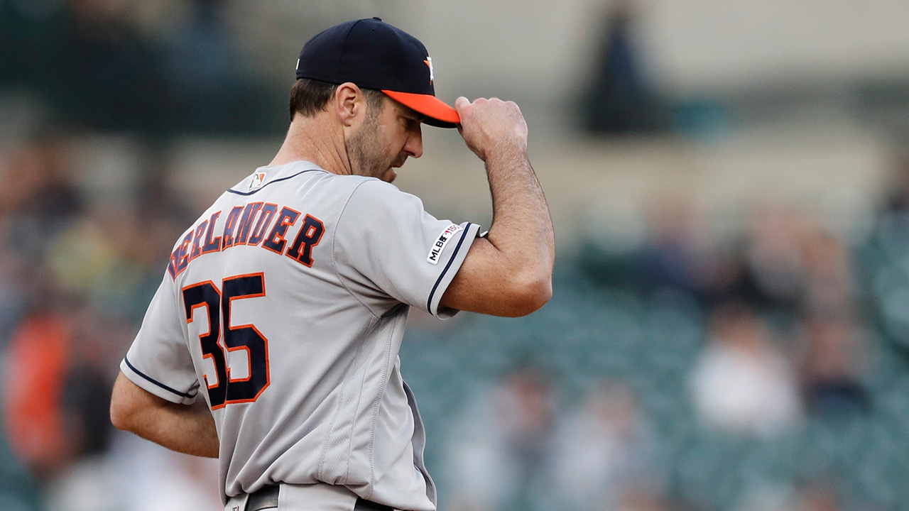 Verlander sharp against old team, Astros top Tigers