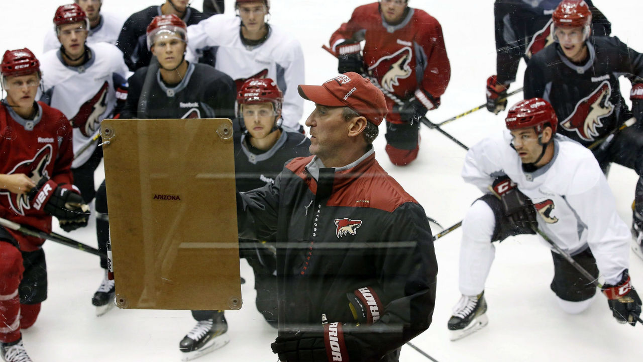 Edmonton Oilers hire Jim Playfair as associate coach