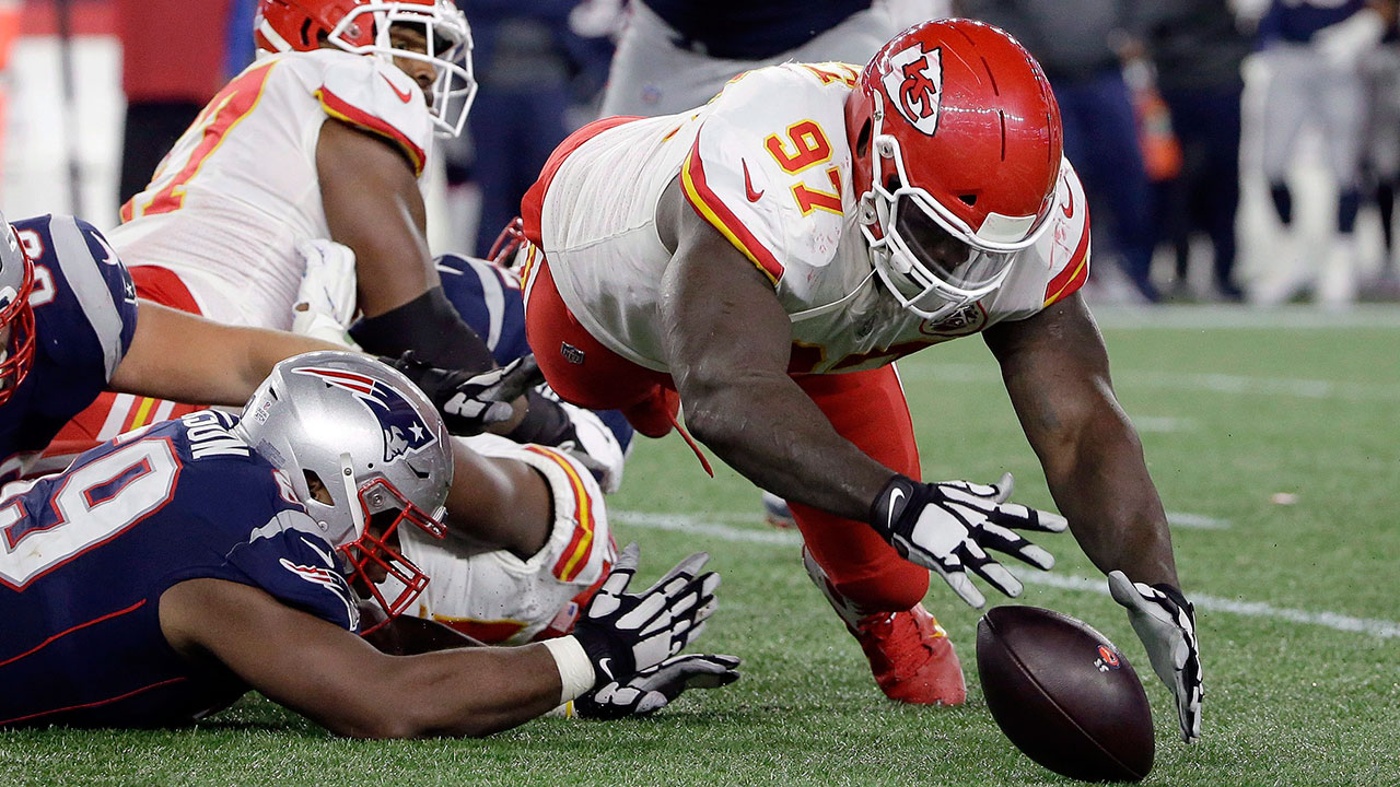 Falcons sign defensive end Allen Bailey to two-year contract