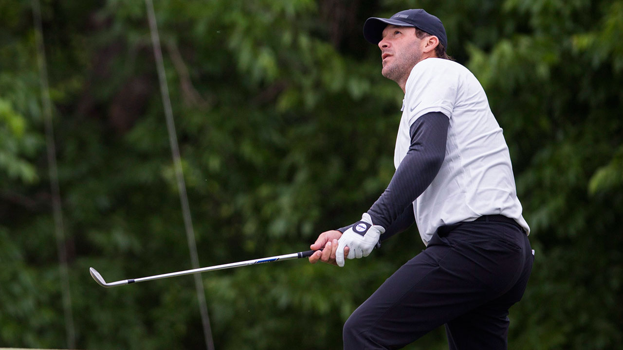 Tony Romo increases lead to 9 points in celebrity golf event