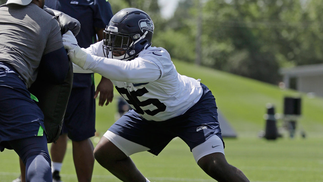 Seahawks 1st-round pick L.J. Collier carted off with injury