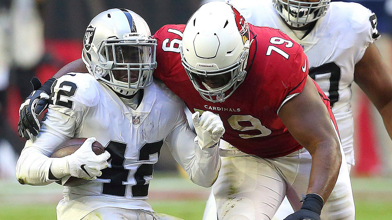 Patriots acquire offensive lineman Cunningham from Cardinals