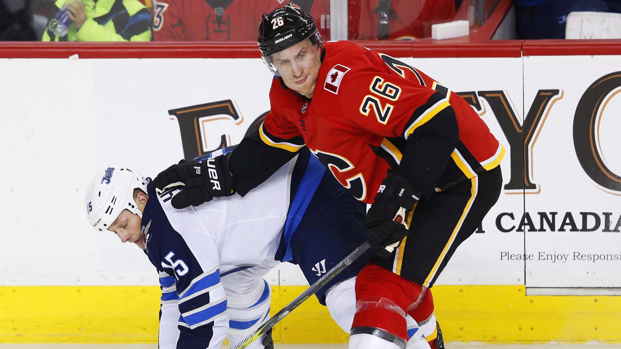 Flames sign defenceman Michael Stone to one-year, $700K contract