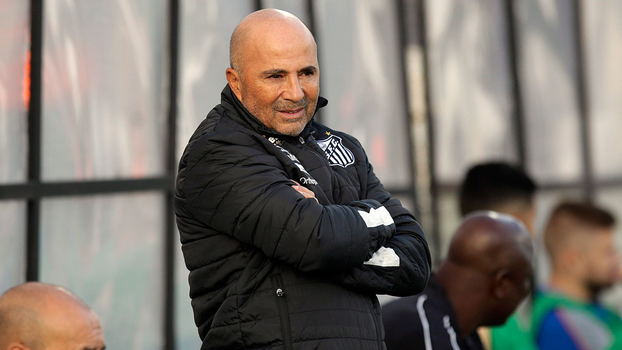 Former Argentina coach Sampaoli leaves Brazil’s Santos FC