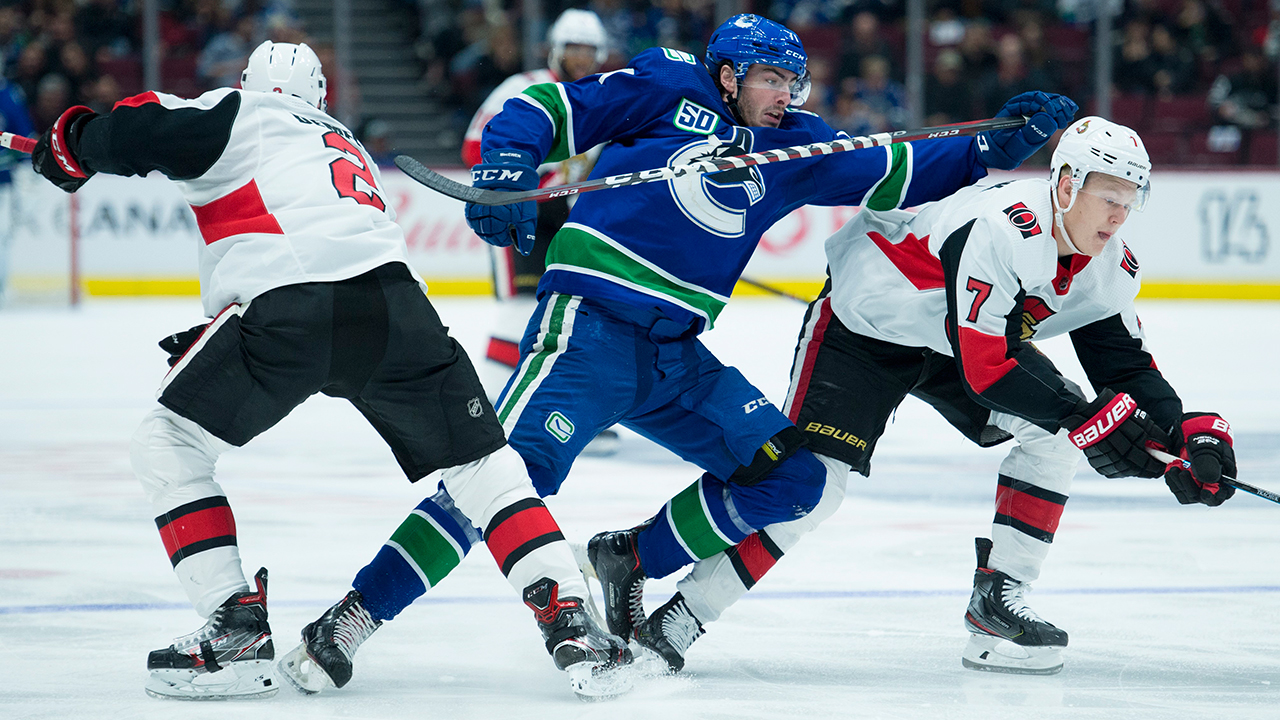 Canucks recall forward Zack MacEwen from AHL Utica