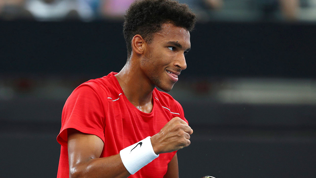 Felix Auger-Aliassime returns to win column at Adelaide International