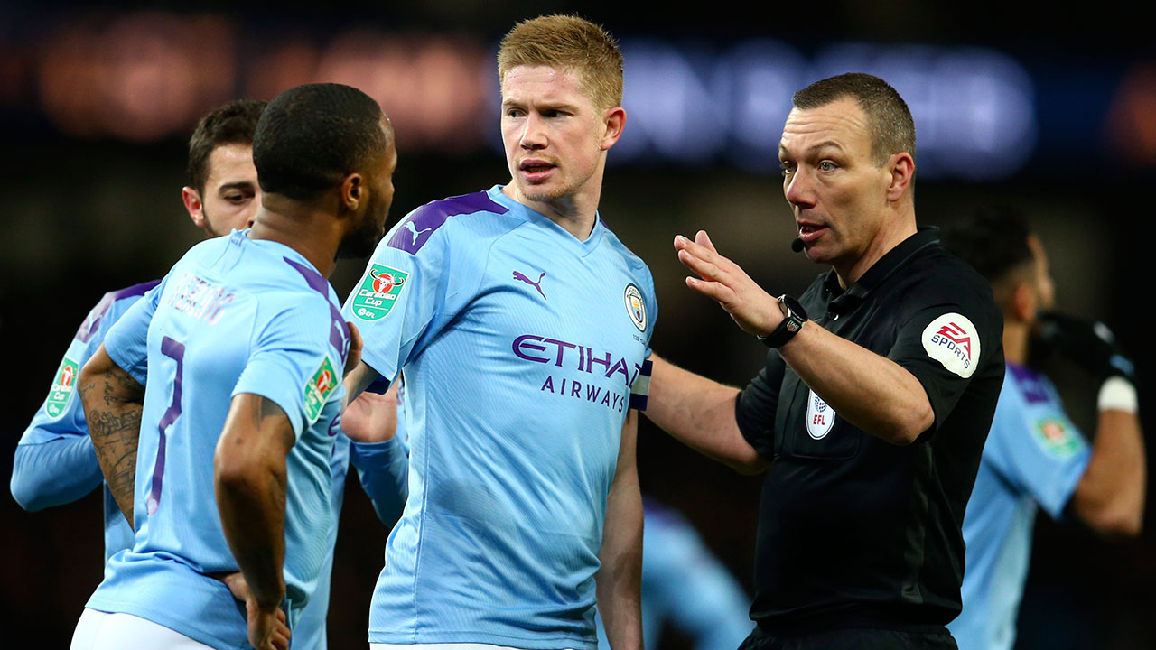 Manchester City reaches League Cup final despite loss to Manchester United