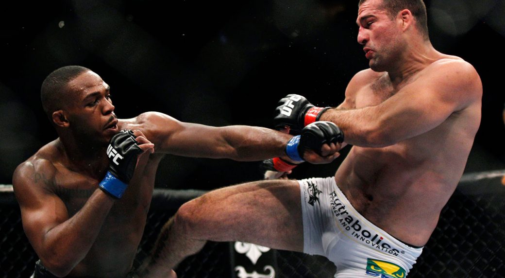 Remember When? Jon Jones thwarts robbery, makes UFC history - Sportsnet.ca