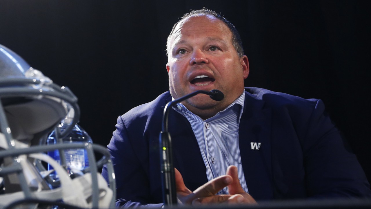 Blue Bombers president Wade Miller comes to defence of Randy Ambrosie