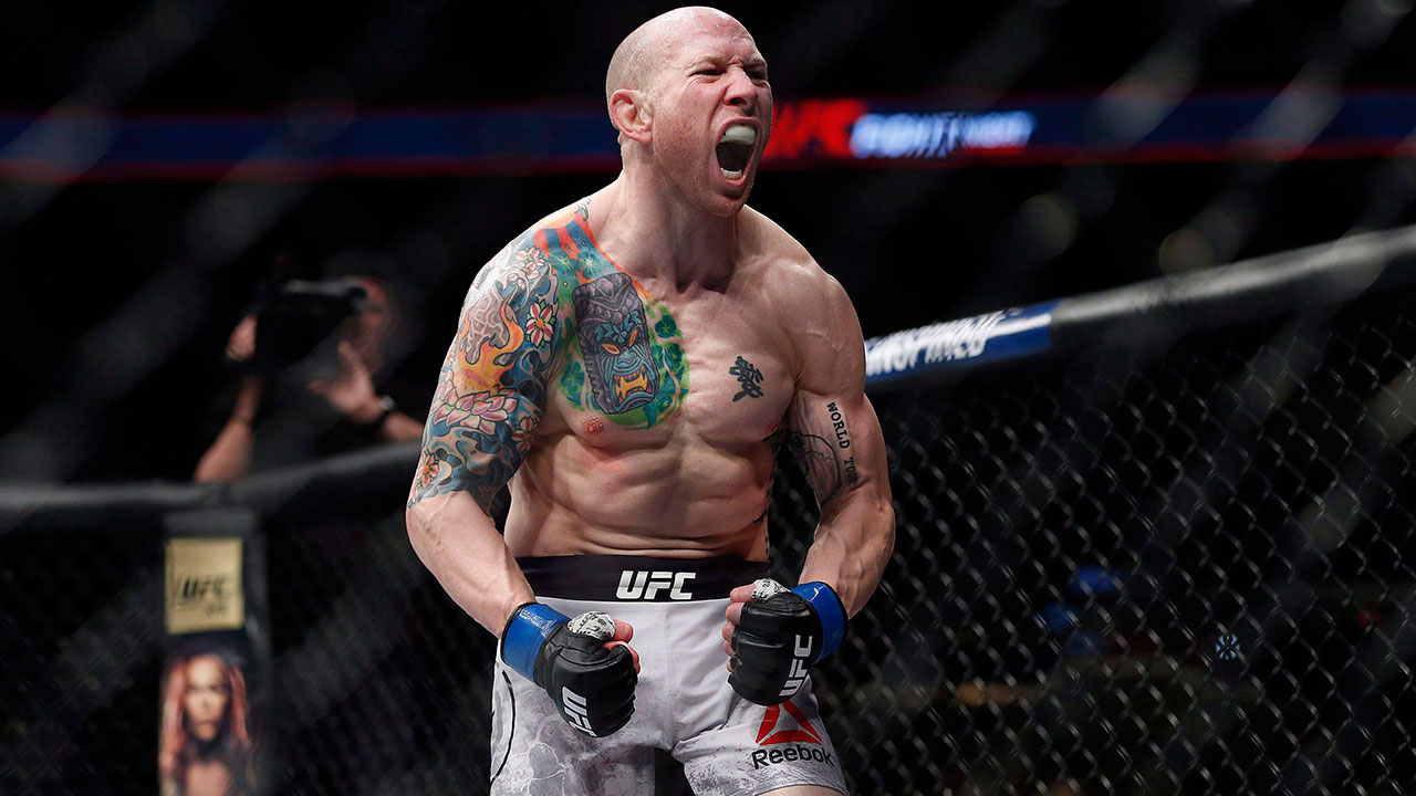 Josh Emmett fought through serious knee injury in epic UFC win