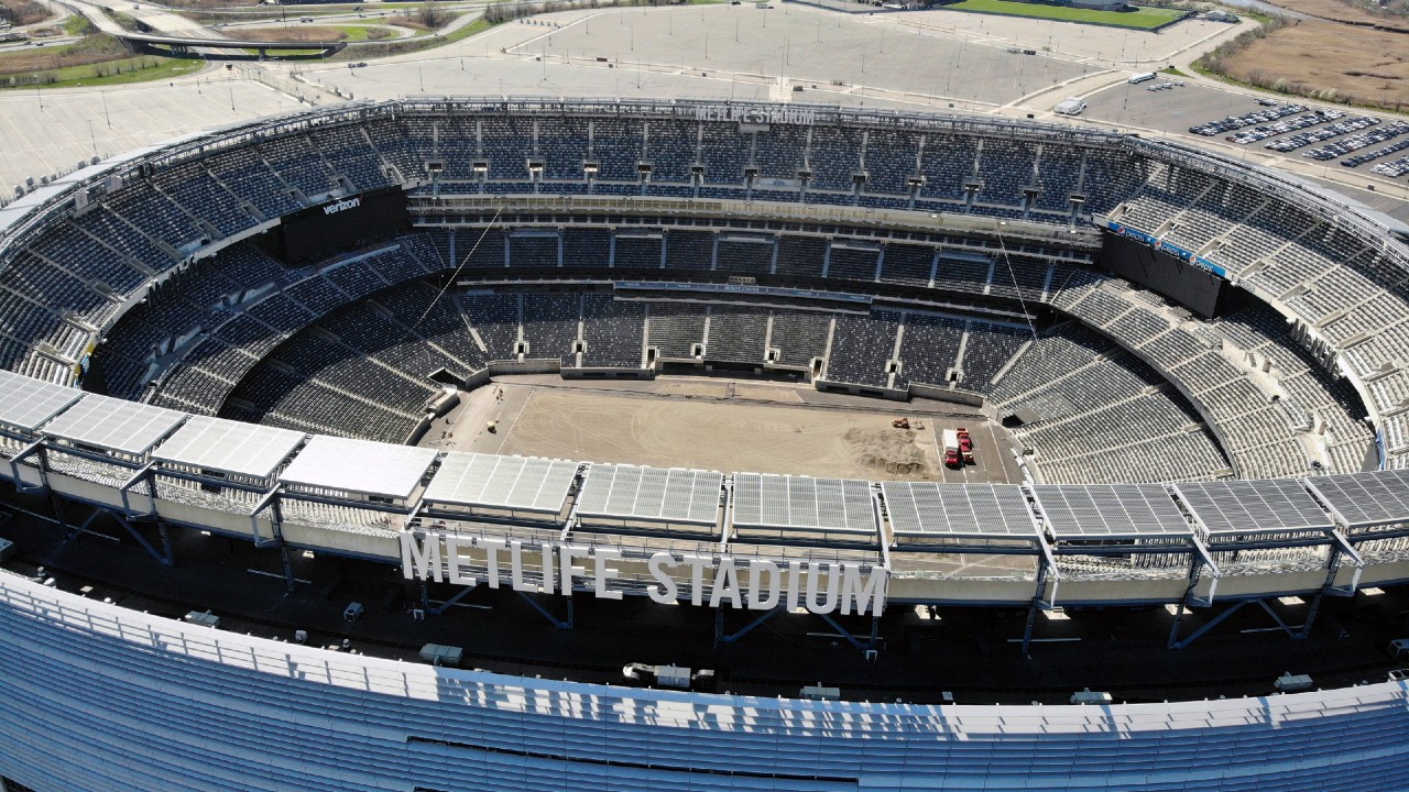 AP sources: NFL owners offer opt out guidelines for players