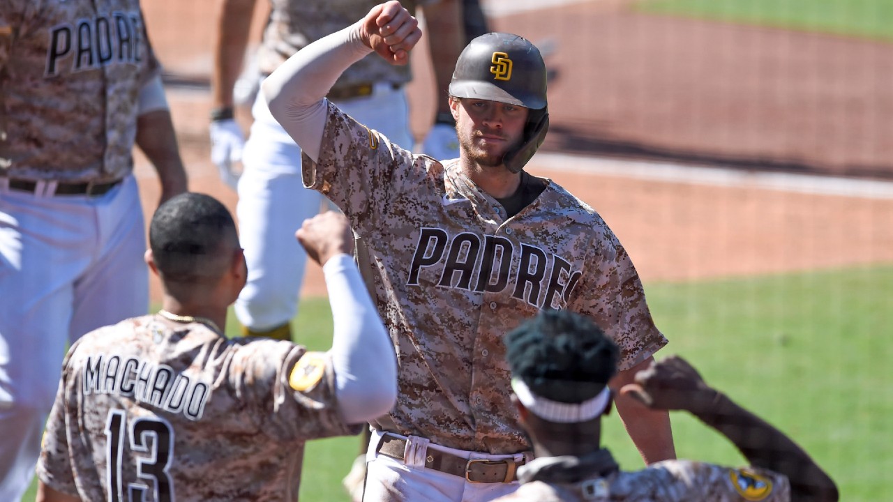 Rally puts Padres back in playoffs for first time in 14 years