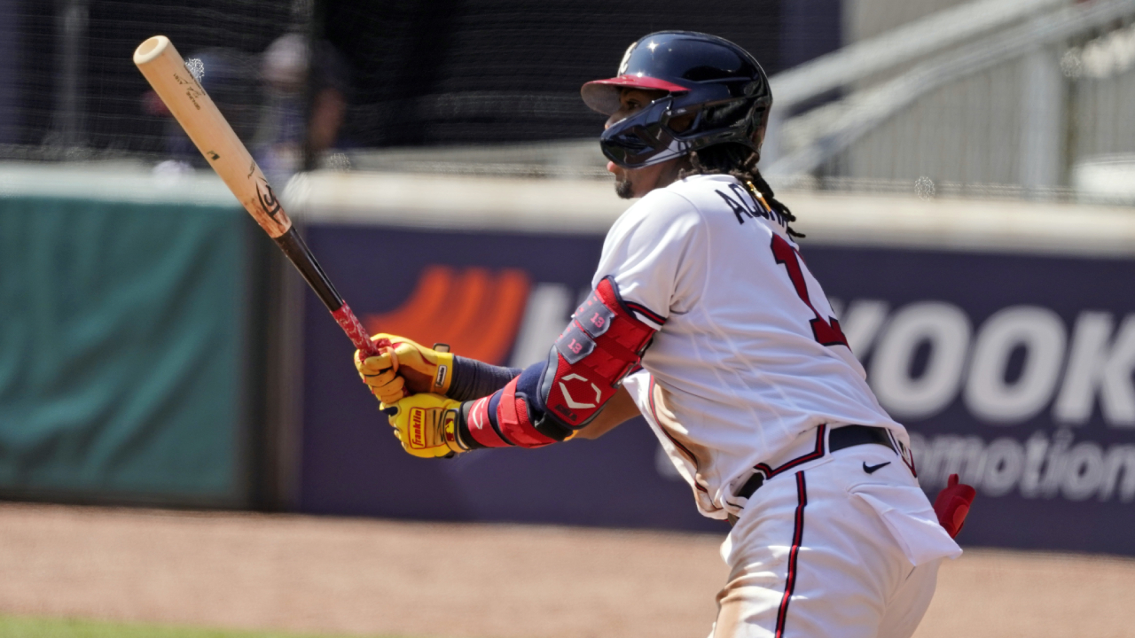Braves' Acuna Jr. jams left ankle, avoids serious injury - Sportsnet.ca