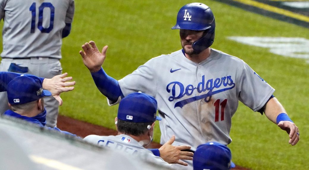 Dodgers complete sweep of Padres, advance to NLCS