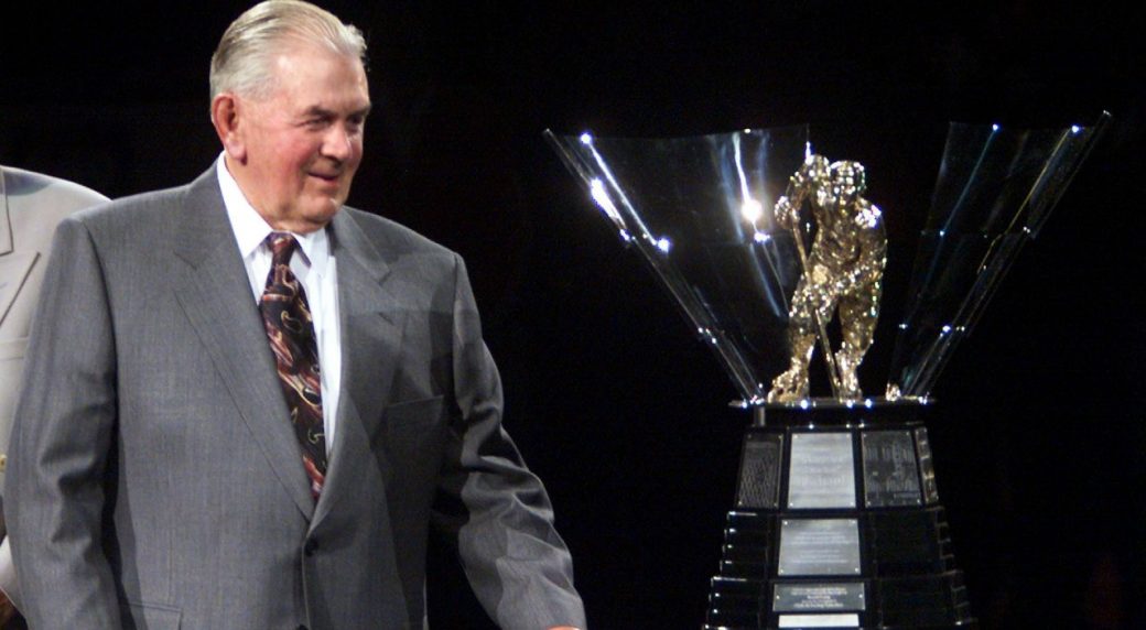 Remember When? Maurice 'Rocket' Richard breaks all-time goal record