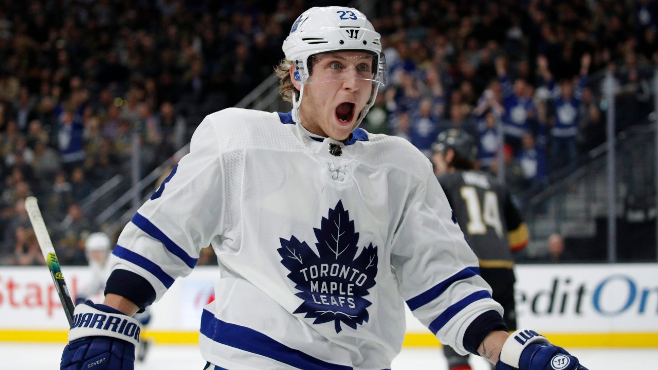 Maple Leafs sign Travis Dermott to two-year, $3M contract extension