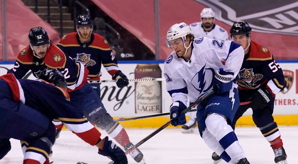 Tyler Johnson scores twice as Lightning rout Panthers