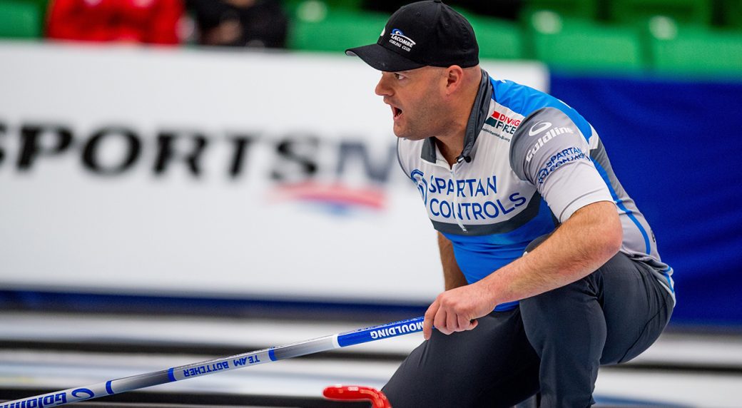 Injury forces Moulding/Courtney to take default loss at mixed doubles ...